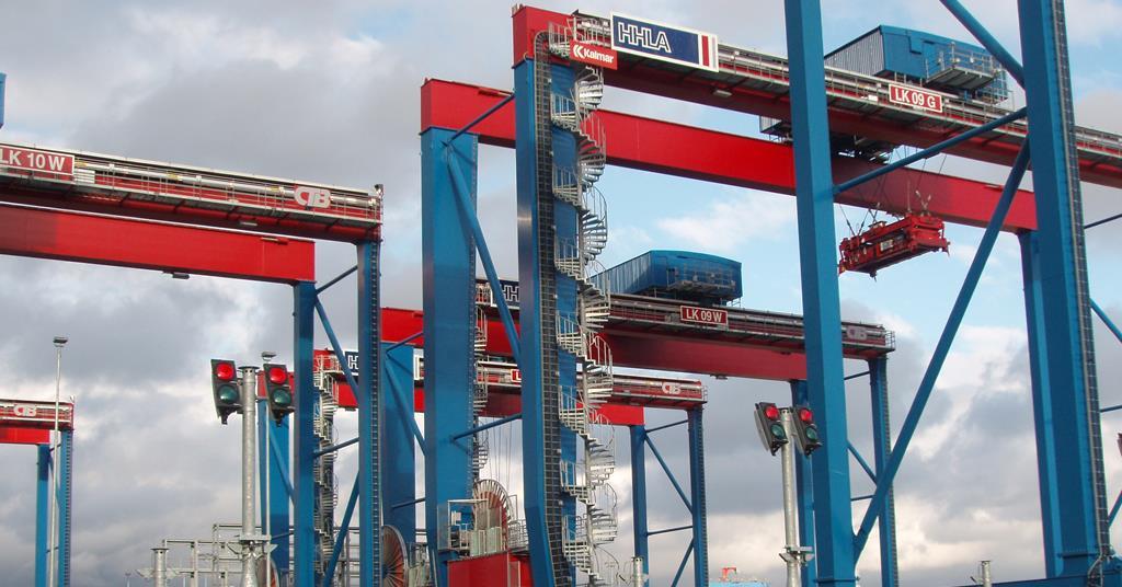 German Ports Embrace Straddle Carriers | News | Maritime Journal