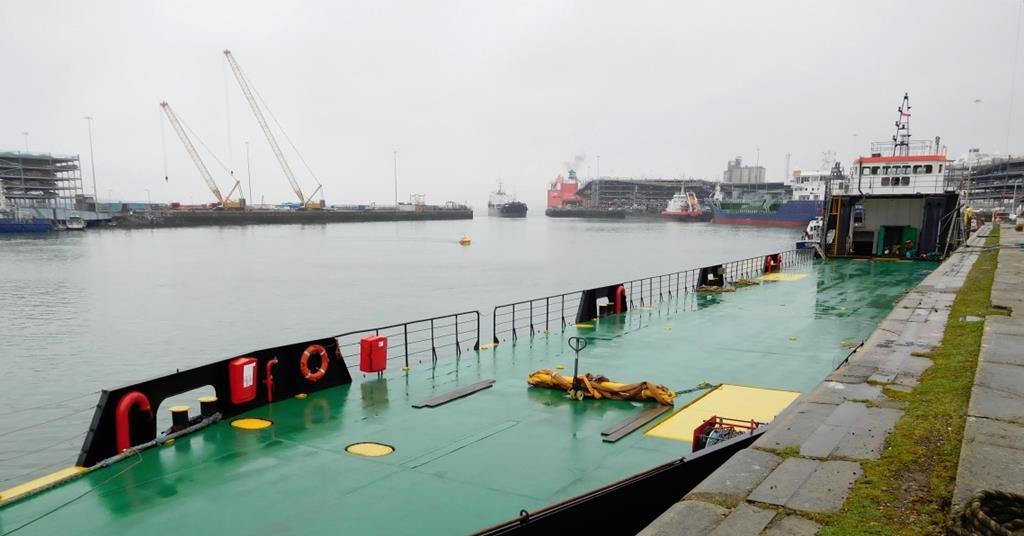 Williams Shipping begins transporting 82m wind turbine blades | News ...
