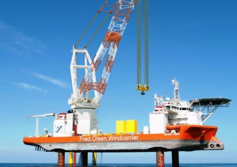 Leg-encircling super-crane will be tallest in market | News | Maritime ...