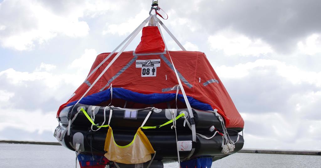 Davit-launch liferaft for offshore platforms | News | Maritime Journal