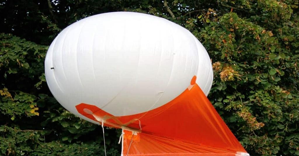 Portable balloon system monitors oil spills | News | Maritime Journal