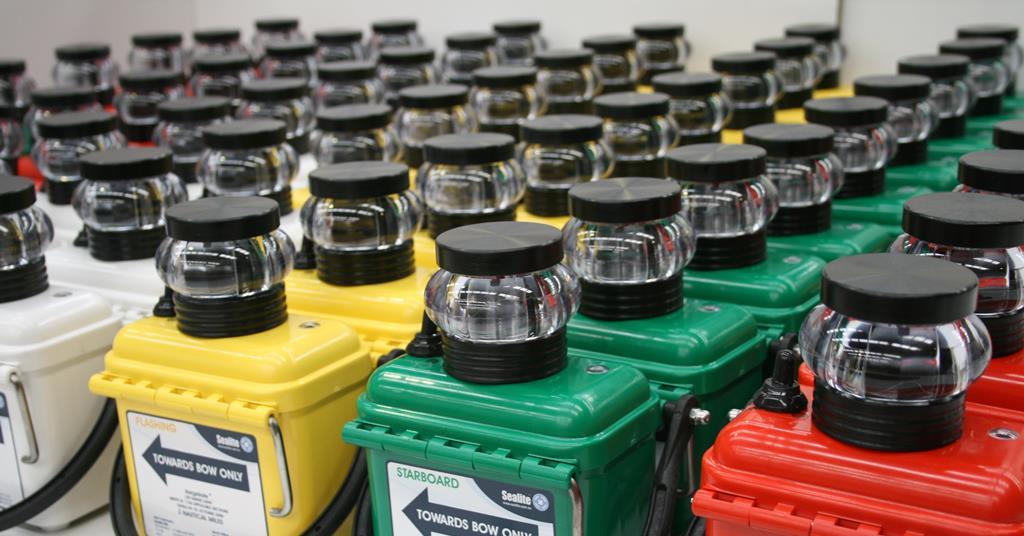 Barge light visible to 3nm | News | Maritime Journal