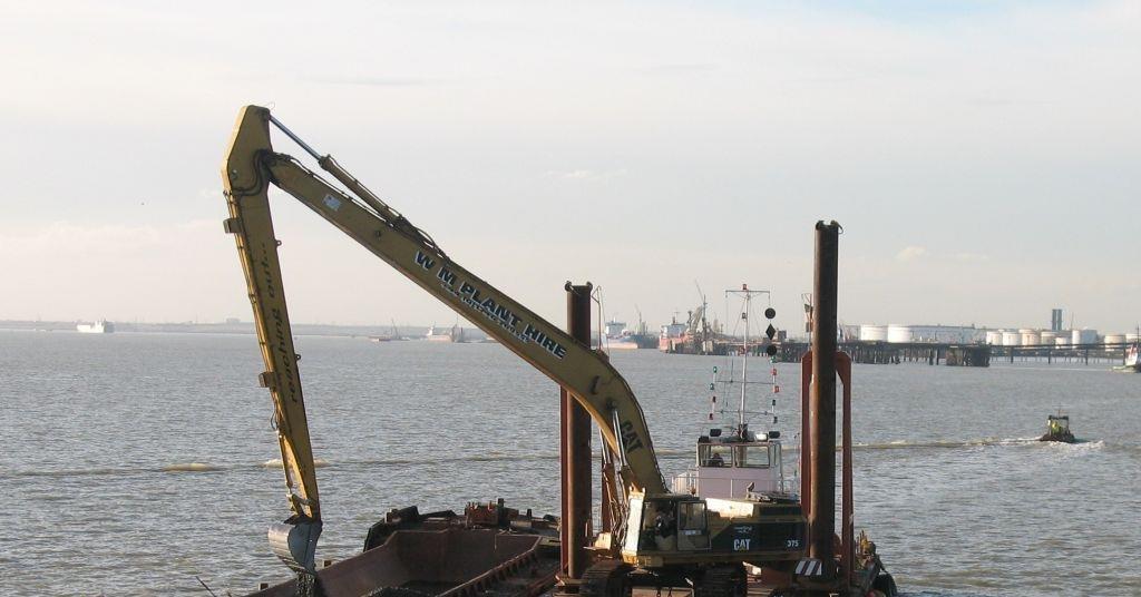 High precision maintenance dredging on the Thames | News | Maritime Journal