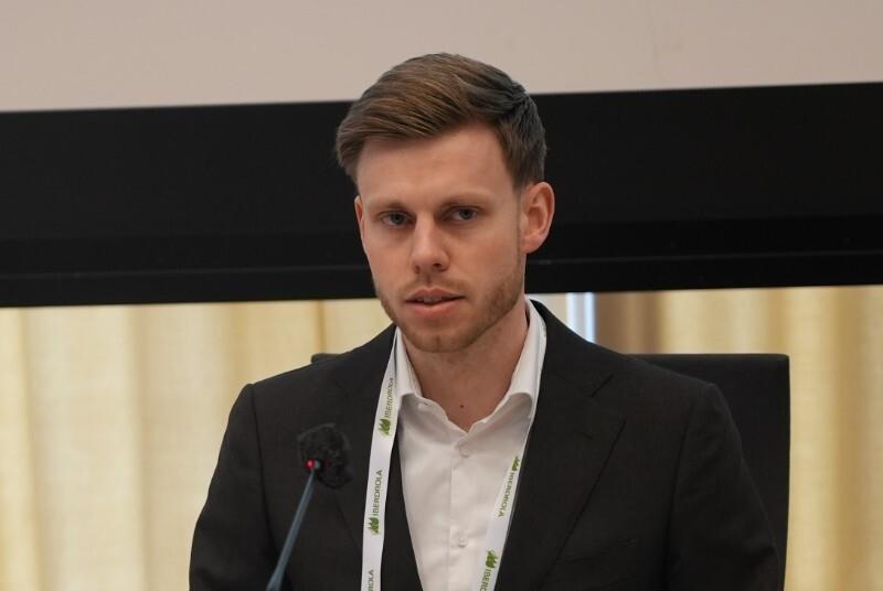 Ørsted culls management in ‘challenging environment’ | News | Maritime ...