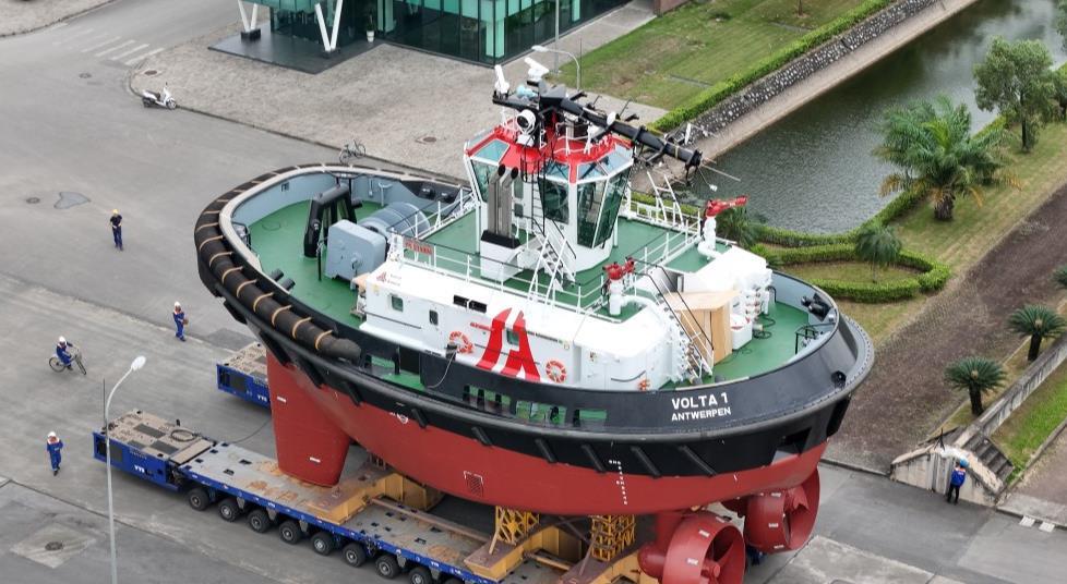 Damen’s second fully electric tug sets sail | News | Maritime Journal