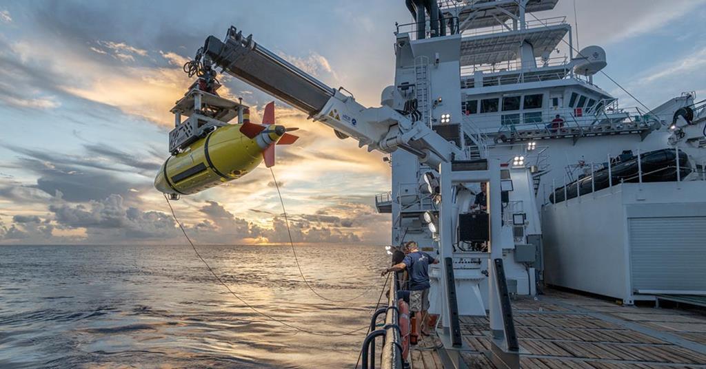 Research ship topples over in dry dock | News | Maritime Journal