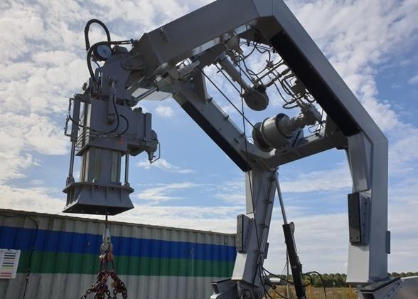 Davit docking-head demand doubles | News | Maritime Journal