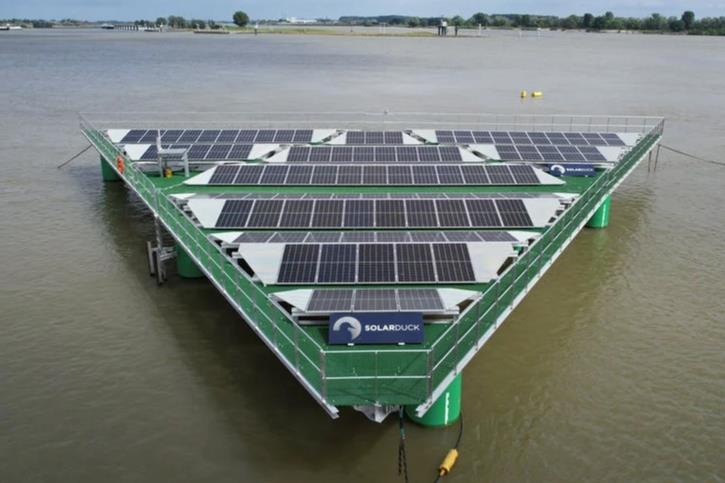Floating solar and wind hybrid set for Italy | News | Maritime Journal