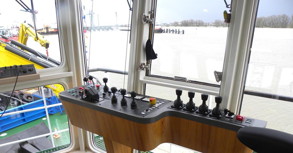 Versatile Voe Earl sails into service from Hardinxveld | News ...