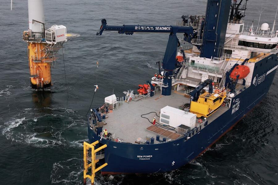 Seaonics unveils offshore charger for electric SOVs | News - Videos ...