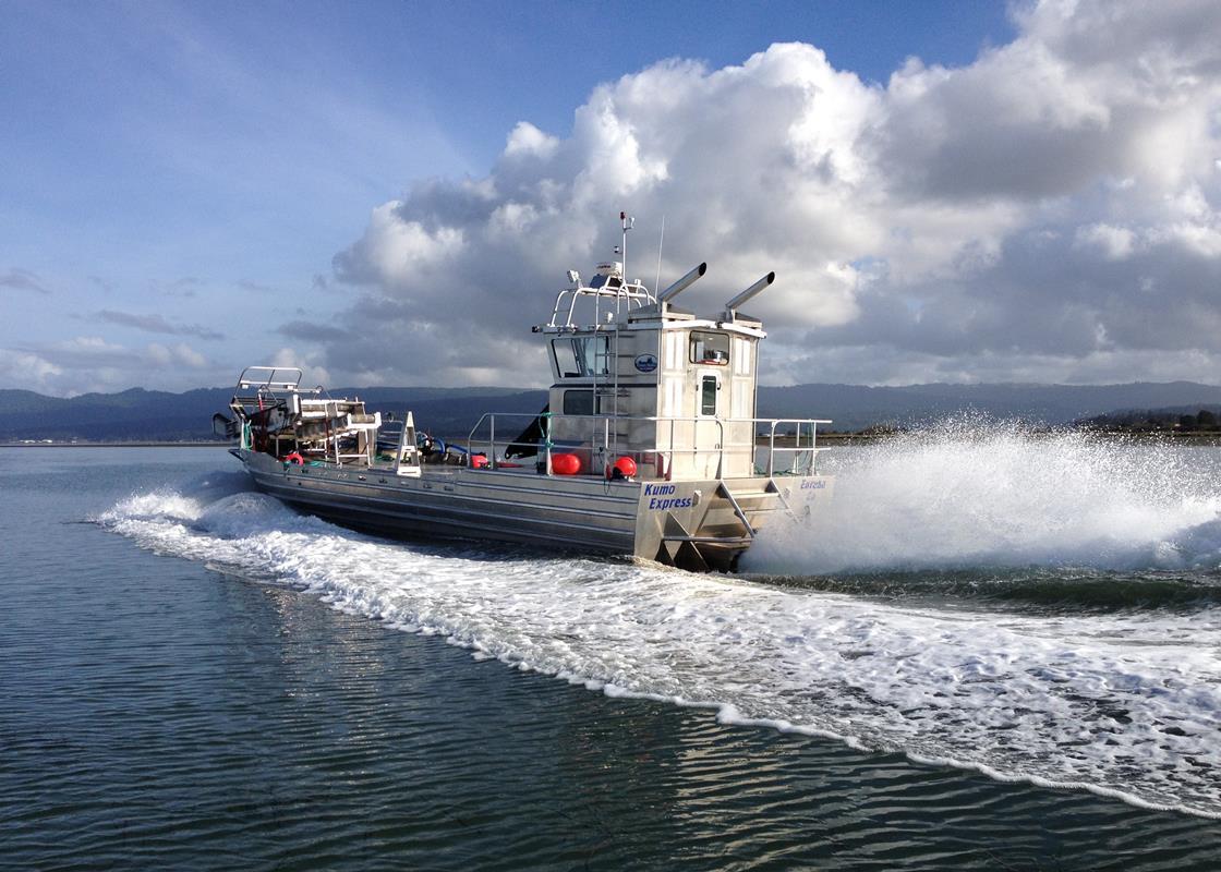 Jet powered American oyster harvest boat | News | Maritime Journal