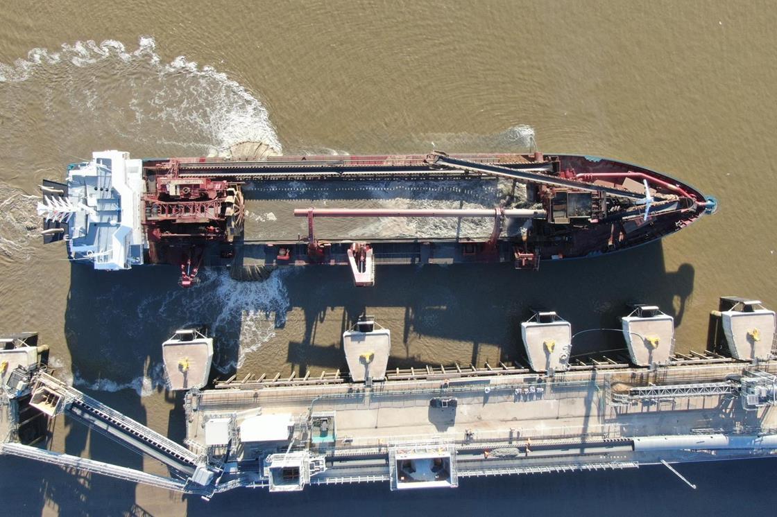 Cemex completes dredging at London’s largest port | News | Maritime Journal