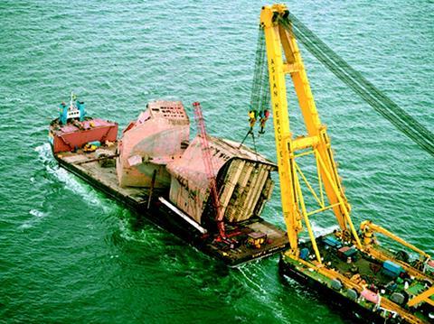 Successful 'Tricolor' Removal Underway | News | Maritime Journal